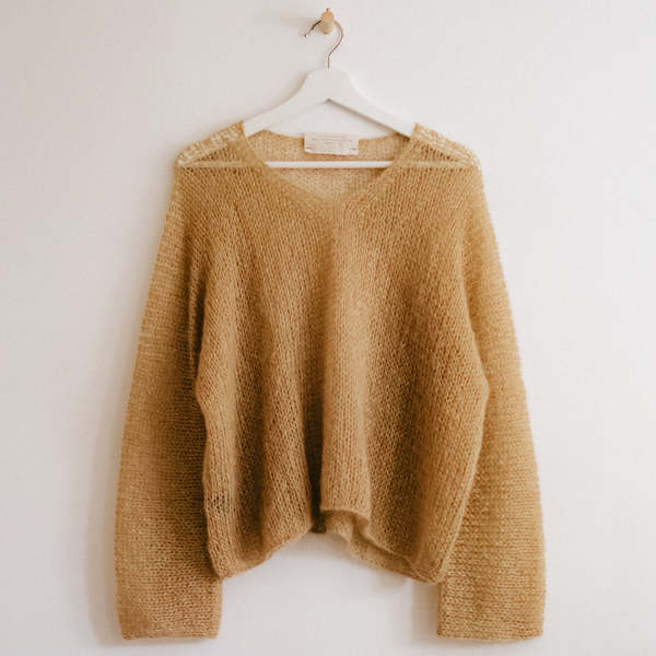 Album Di Famiglia HK V Neck Jumper Sweater - Plume Cream | Garmentory