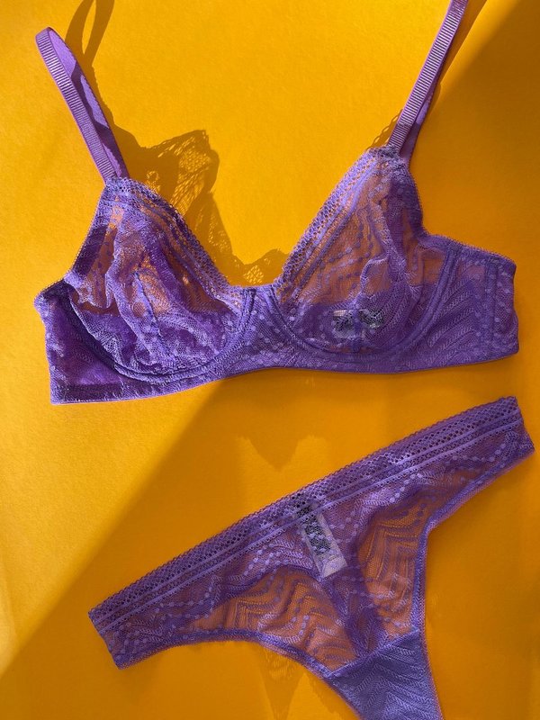 Huit Eclatante Underwire Bra - Violet | Garmentory