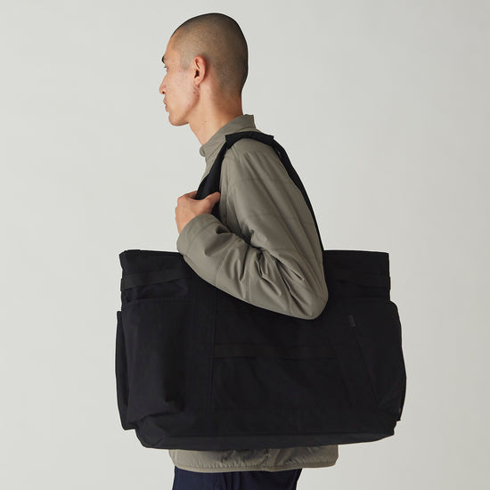 Snow Peak Lightweight Taslan Ripstop Tote Bag - Black | Garmentory