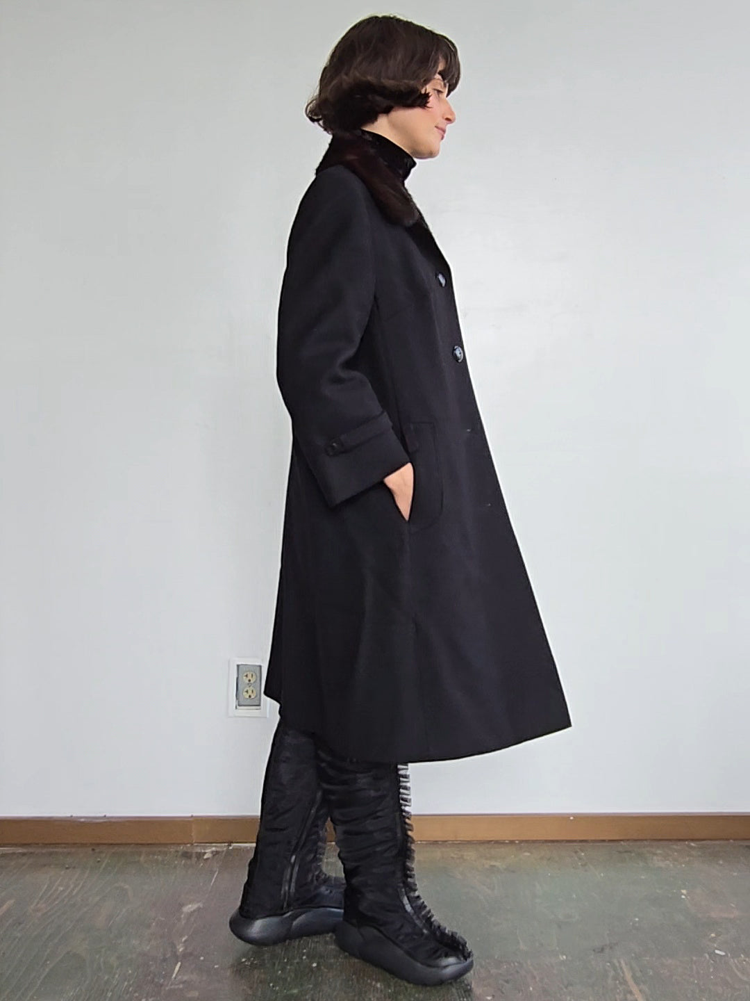 Vintage 1960s Fur Collar Car Coat - Black | Garmentory