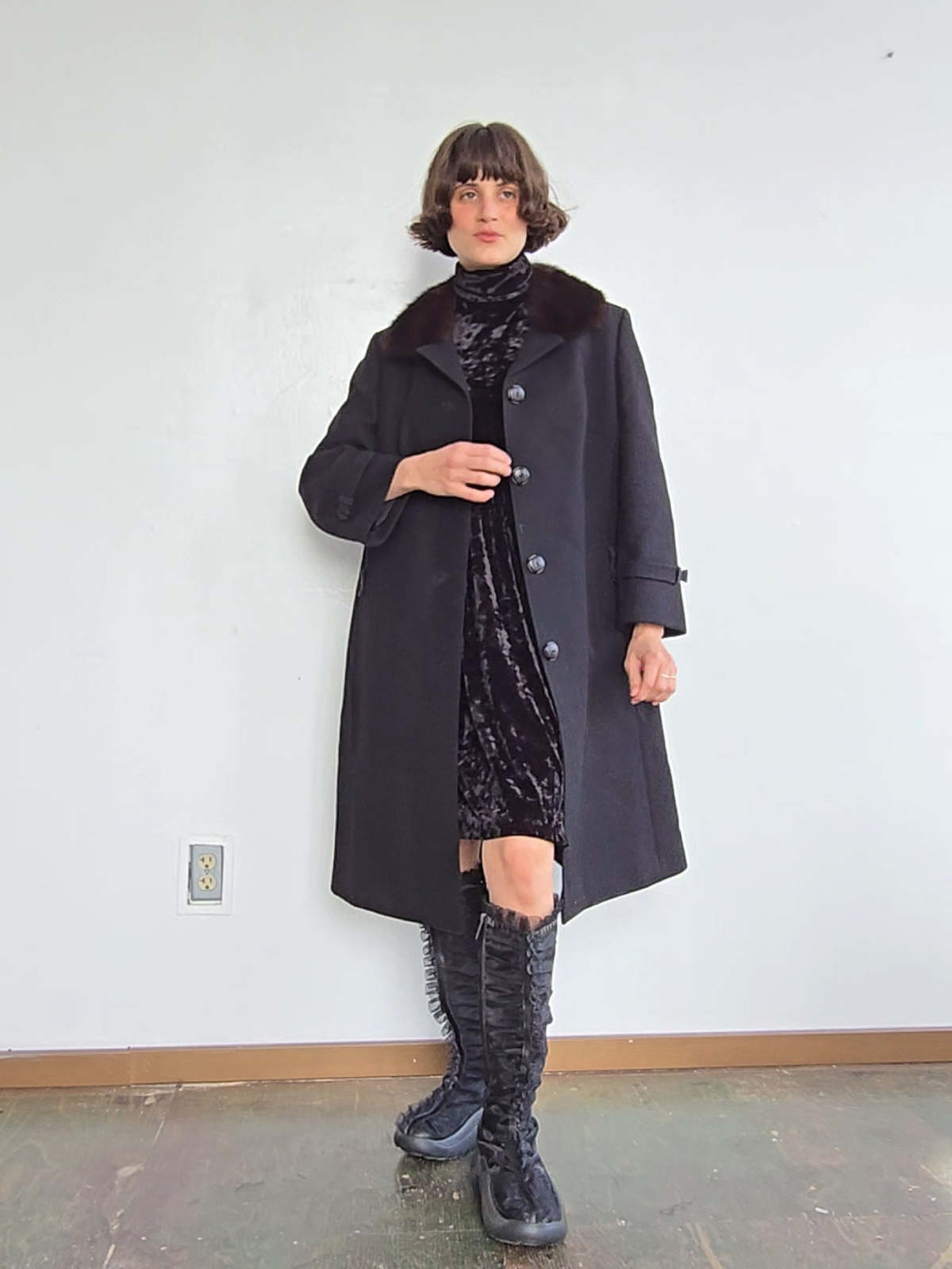 Vintage 1960s Fur Collar Car Coat - Black | Garmentory