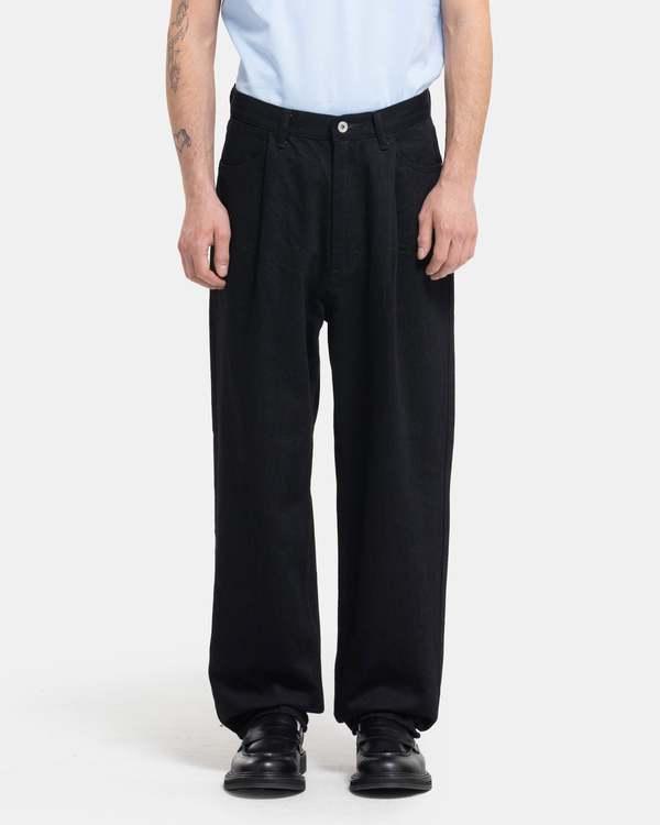 Still By Hand 12oz Denim Depp Tuck Pants - Black | Garmentory