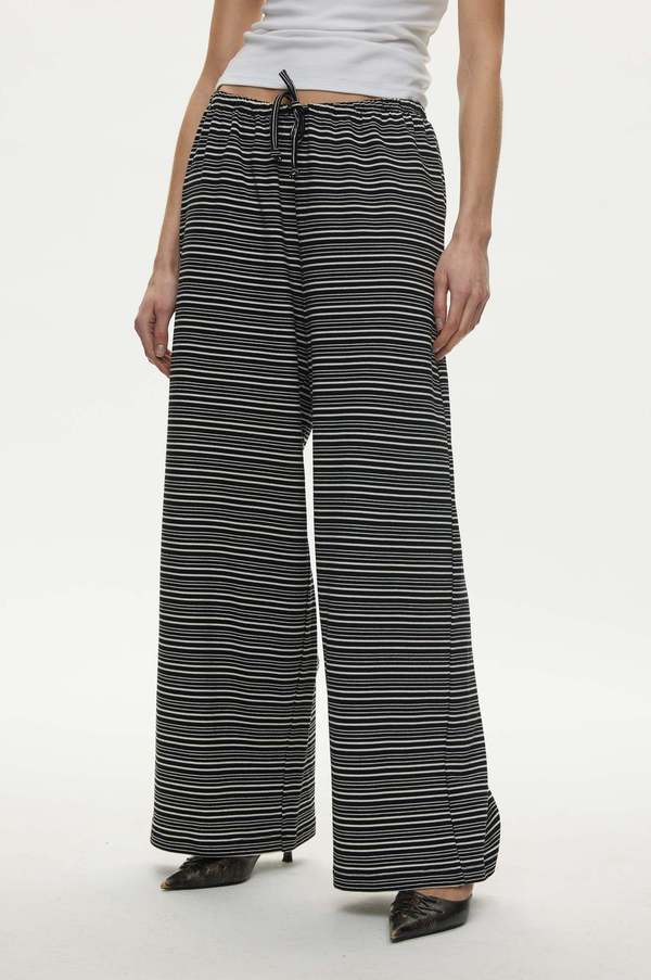 Oval Square Steffi Pants - Black/Off White | Garmentory