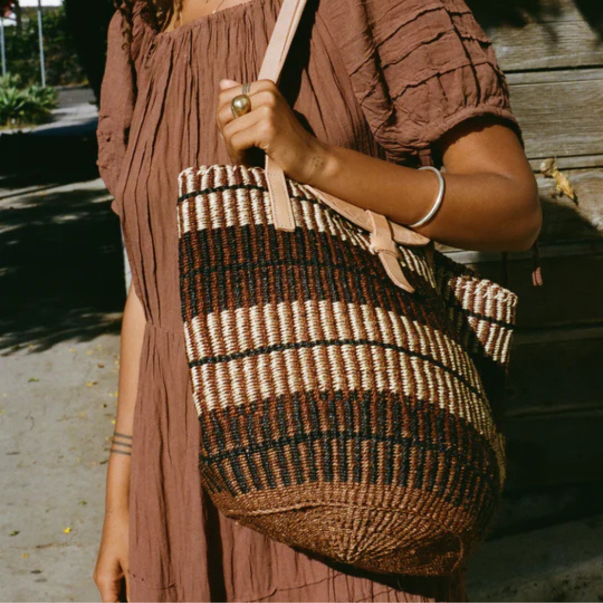 Jenna Bee Sisal Basket Bag - Blended Stripes/Peach Stripes | Garmentory