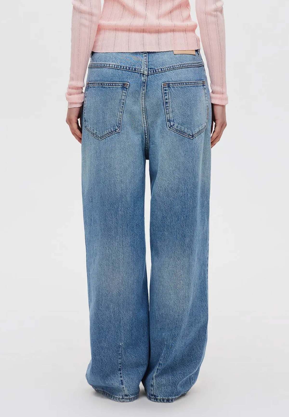 NEUW Yoko Relaxed Vision Jeans - Light Vintage Indigo | Garmentory