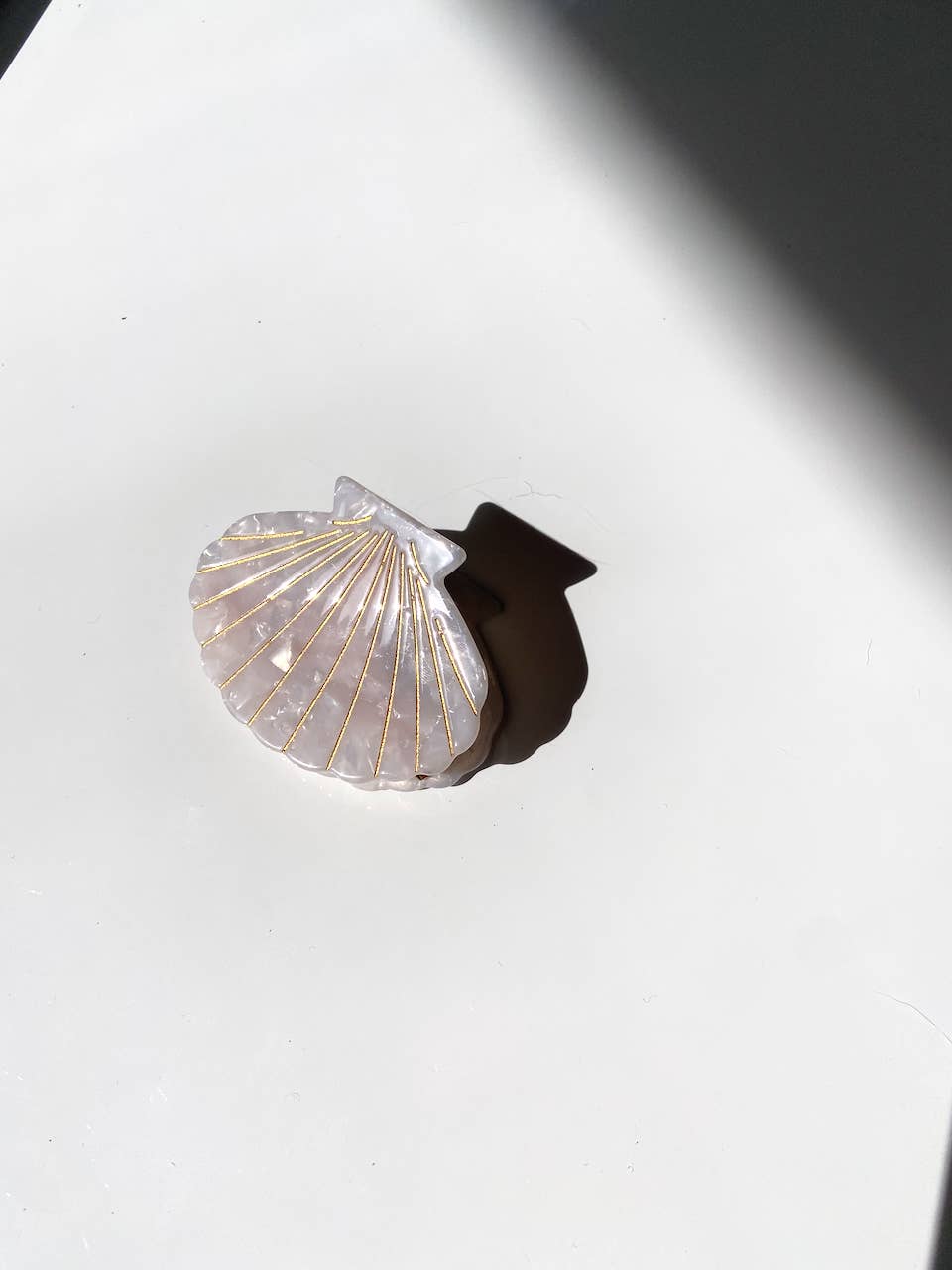 Solar Eclipse Mermaid Shell Hand-Painted Hair Claw Clip - Pearl | Garmentory