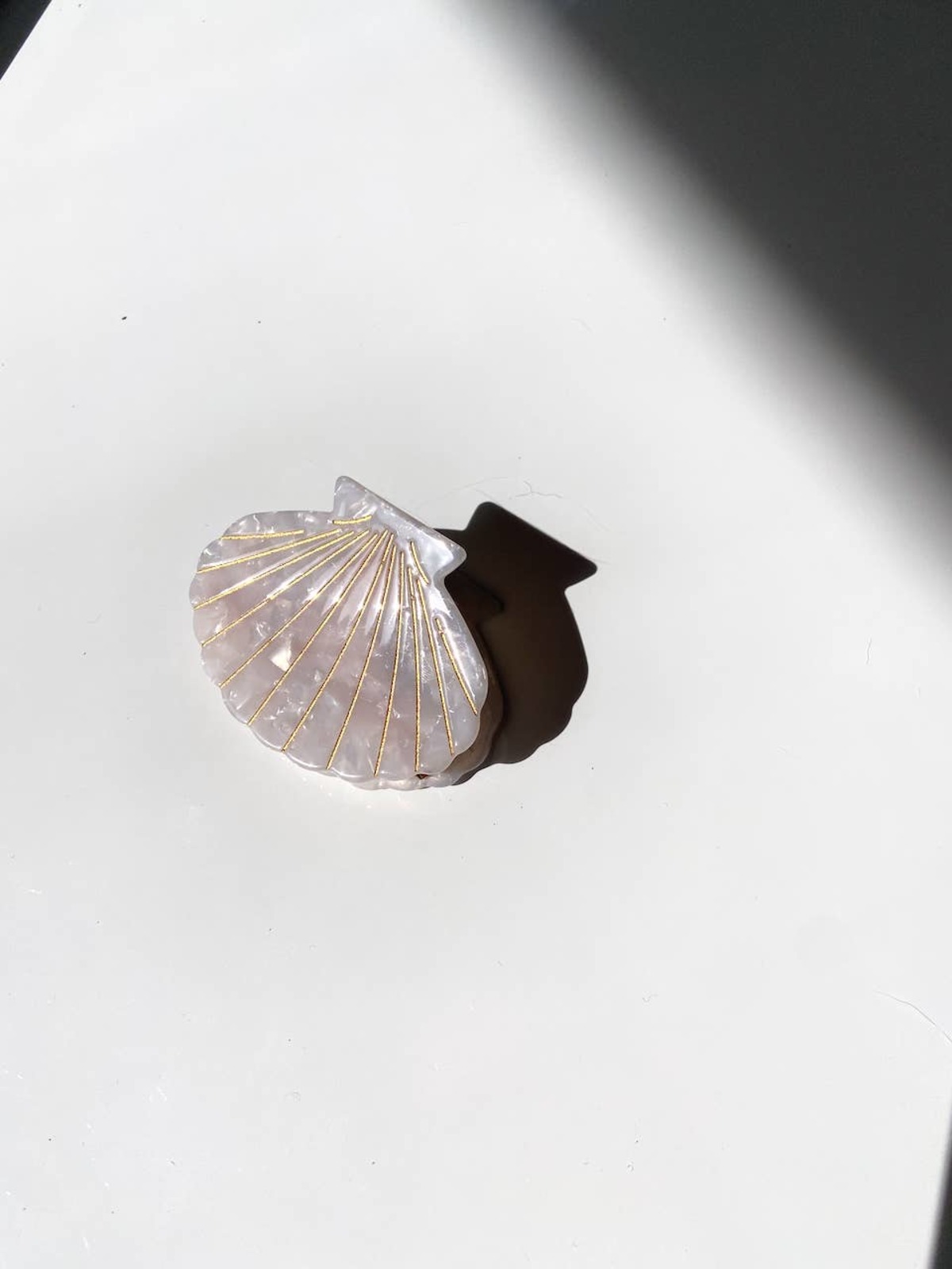 Solar Eclipse Mermaid Shell Hand-Painted Hair Claw Clip - Pearl | Garmentory