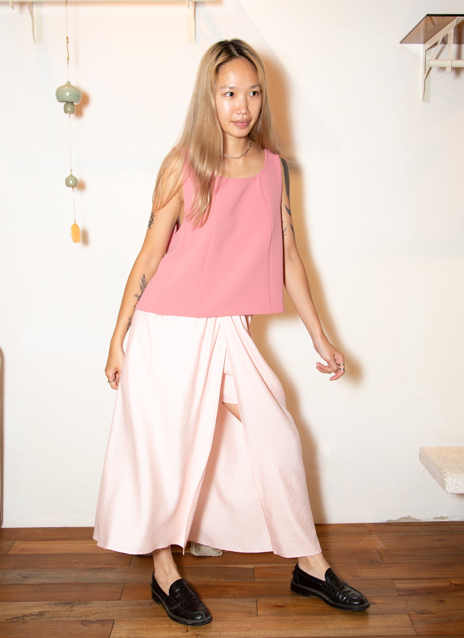 KAAREM Sharp High Side Slit Pocket Skort w/ Elastic - Light Pink ...