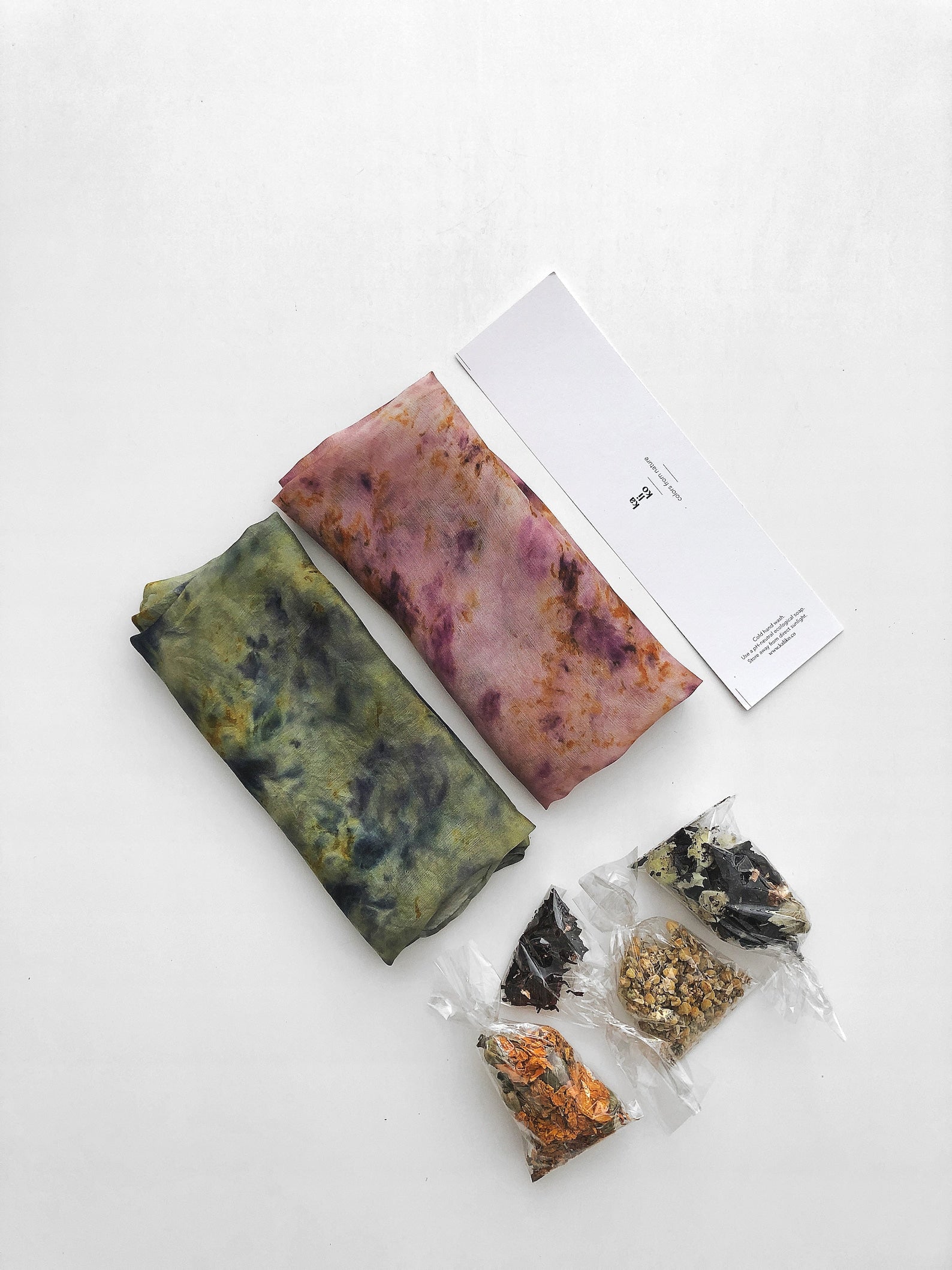 Kaliko Bundle Dyeing Kit - Silk & Flowers DIY | Garmentory