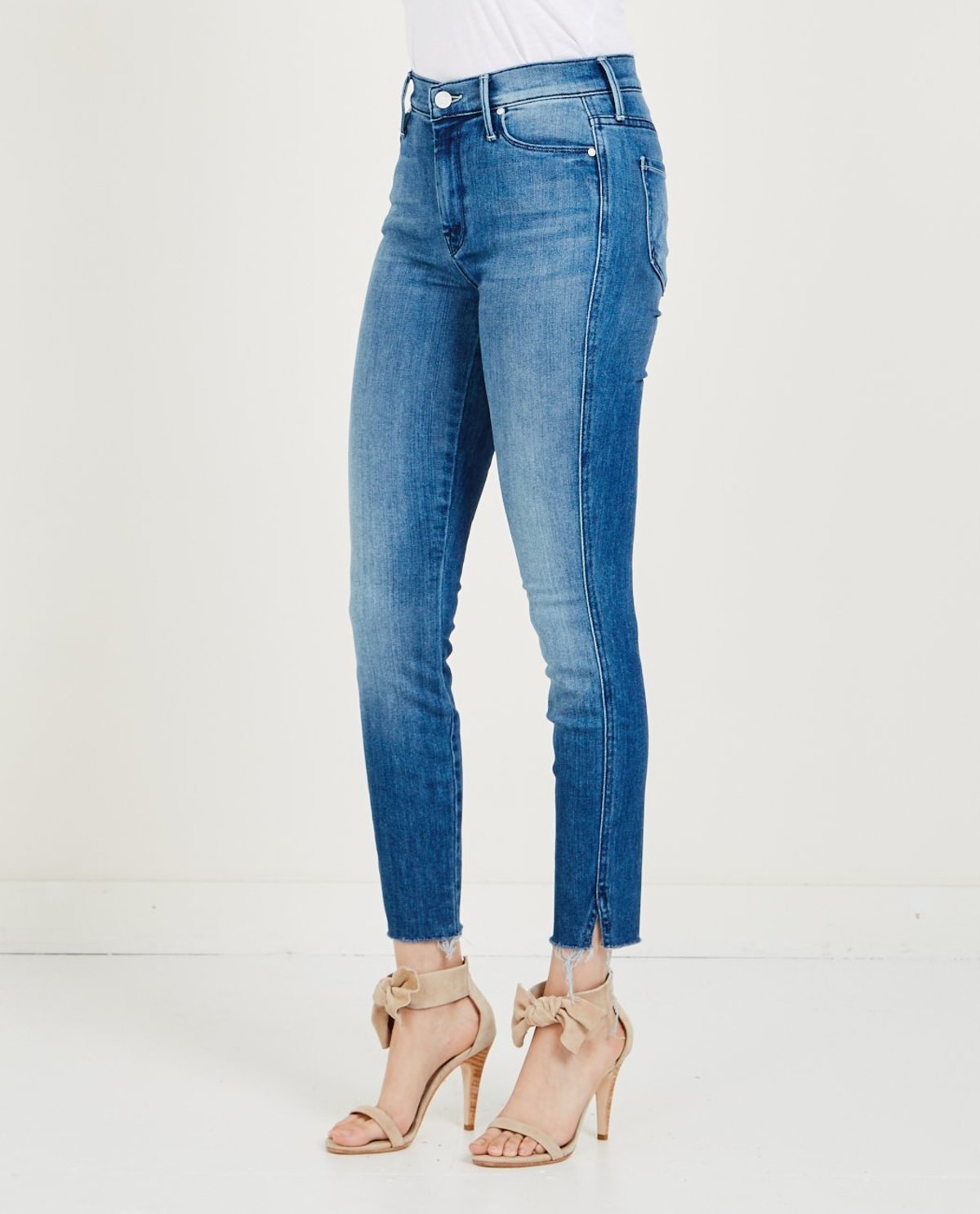 Mother Denim THE VAMP FRAY JEAN - CRACK THE WHIP | Garmentory