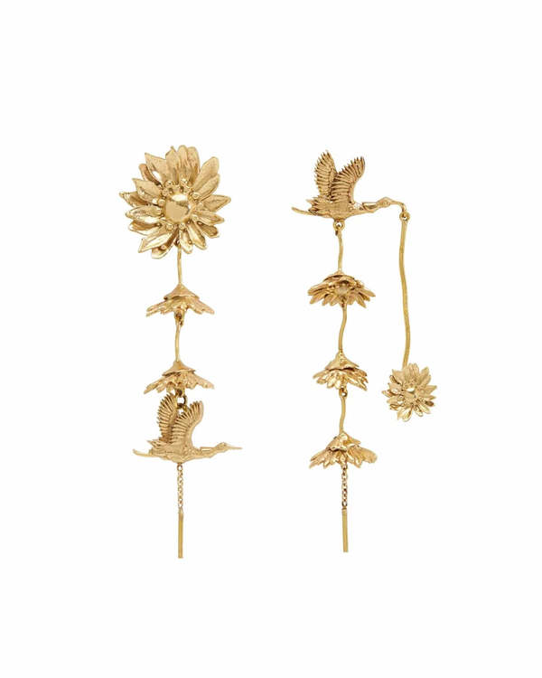 ALEMAIS Team Spirit Daisy Crane Earrings - Gold | Garmentory