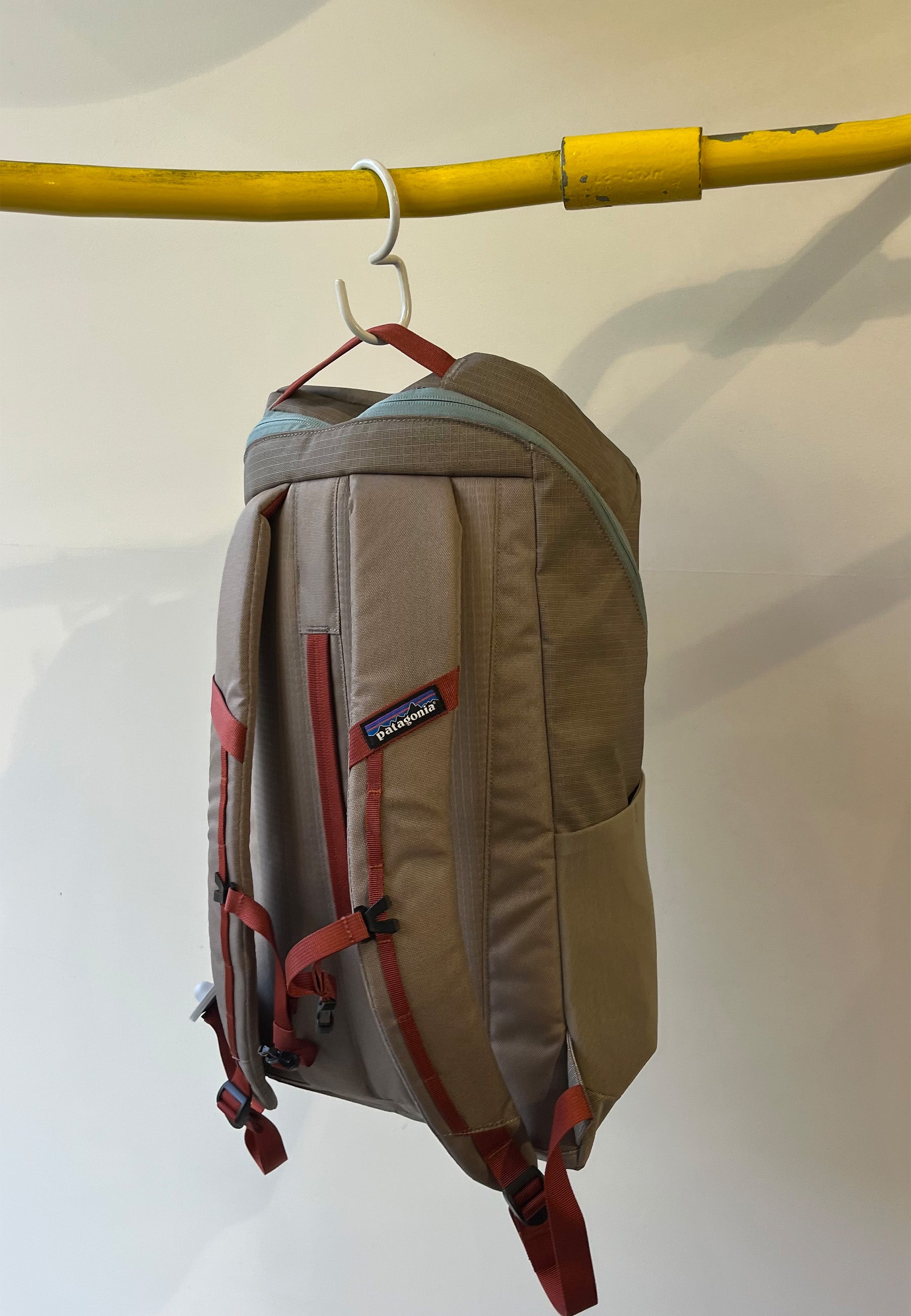 Patagonia Black Hole Pack 25L - Seabird Grey | Garmentory