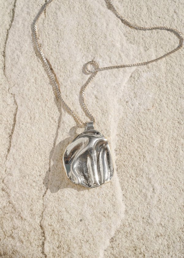 Dea Dia Panamint Silver Folded Pendant Necklace | Garmentory