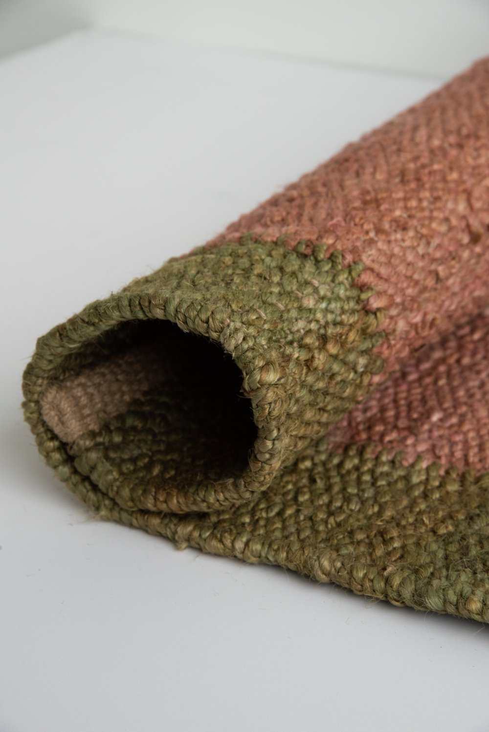 Tantuvi Hemp Rug - Pink/Black | Garmentory