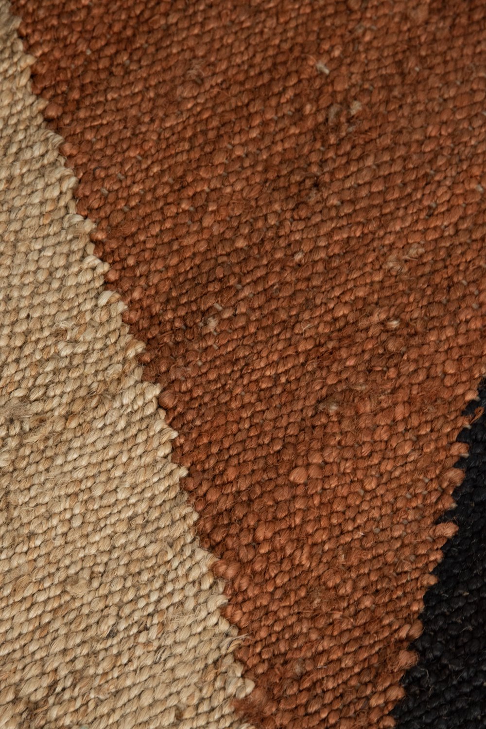 Tantuvi Hemp Rug - Rust/Black | Garmentory