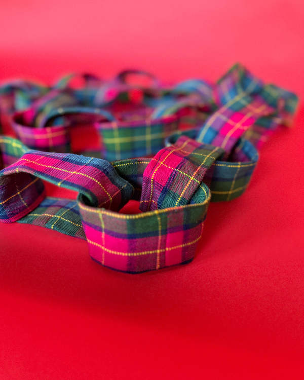 Heather Taylor Home Chain Garland in Holly Plaid Garland | Garmentory