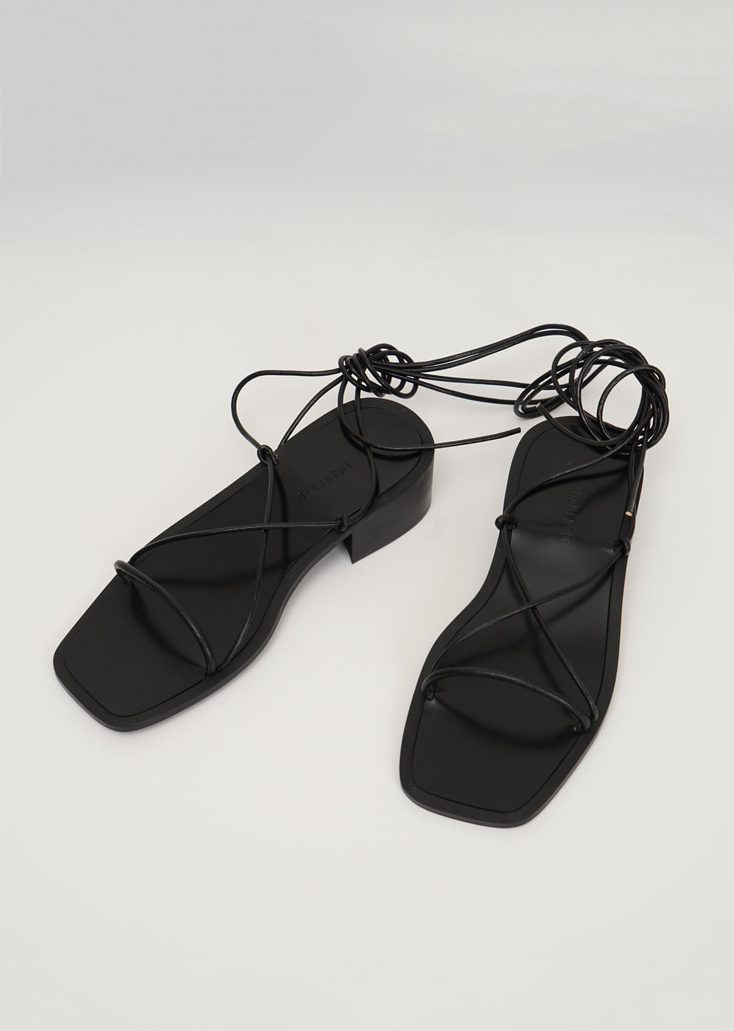 AMOMENTO LEATHER STRING SANDAL | Garmentory