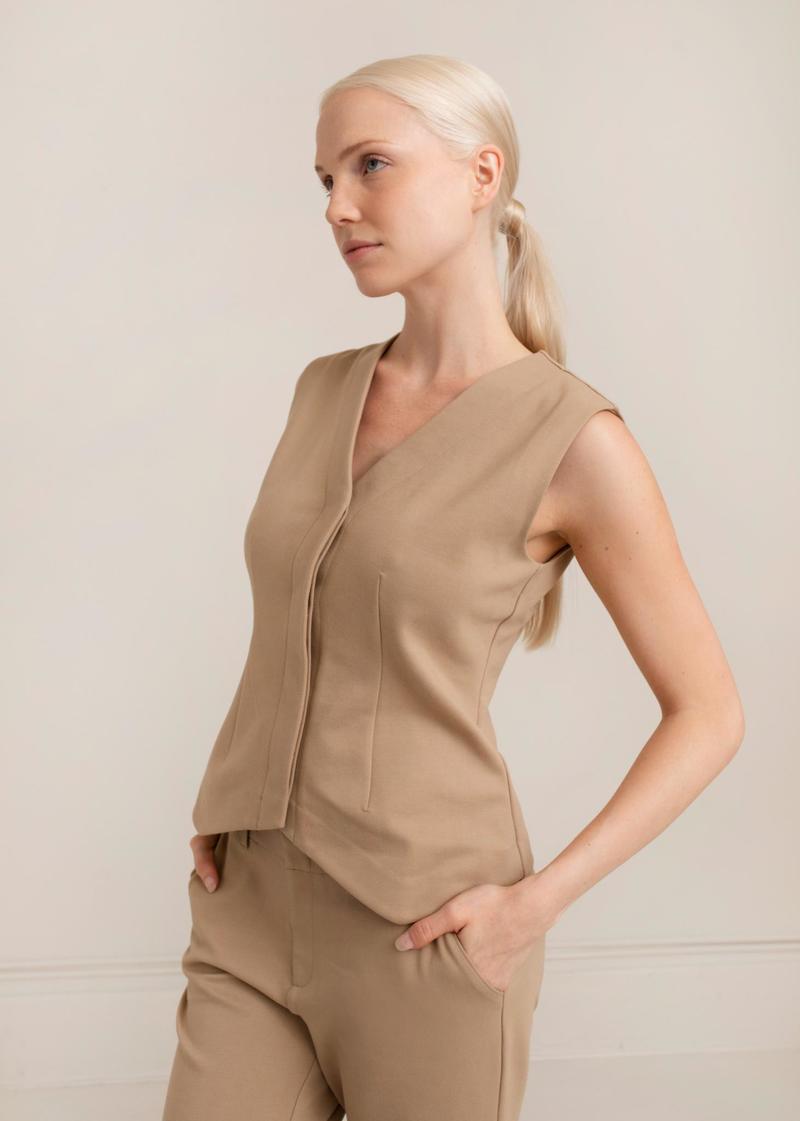 Paper Label Sami Vest - Camel | Garmentory