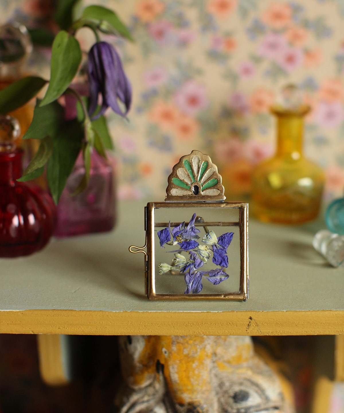 Doing Goods Rosie Roset Mini Frame | Garmentory