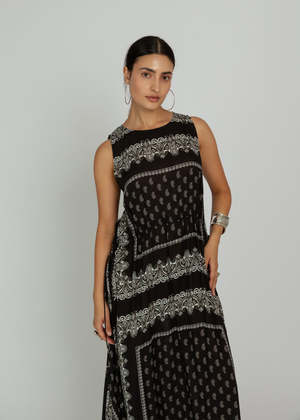 Smythe Bandana Drawstring Maxi Dress - Black Bandana | Garmentory