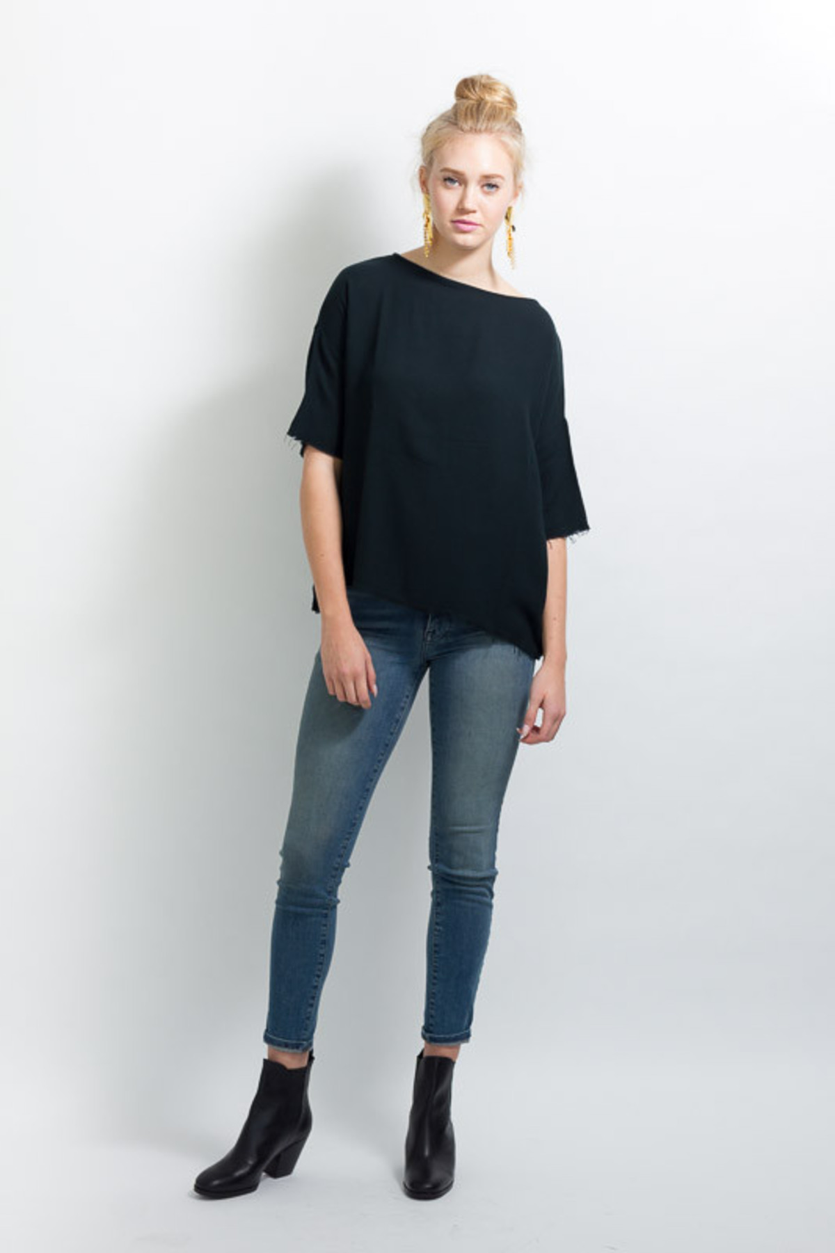 BLACK CRANE SQUARE TOP | Garmentory