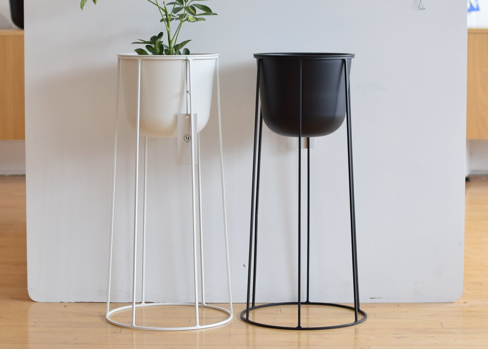 Menu Wire Base + Wire Pot planter | Garmentory