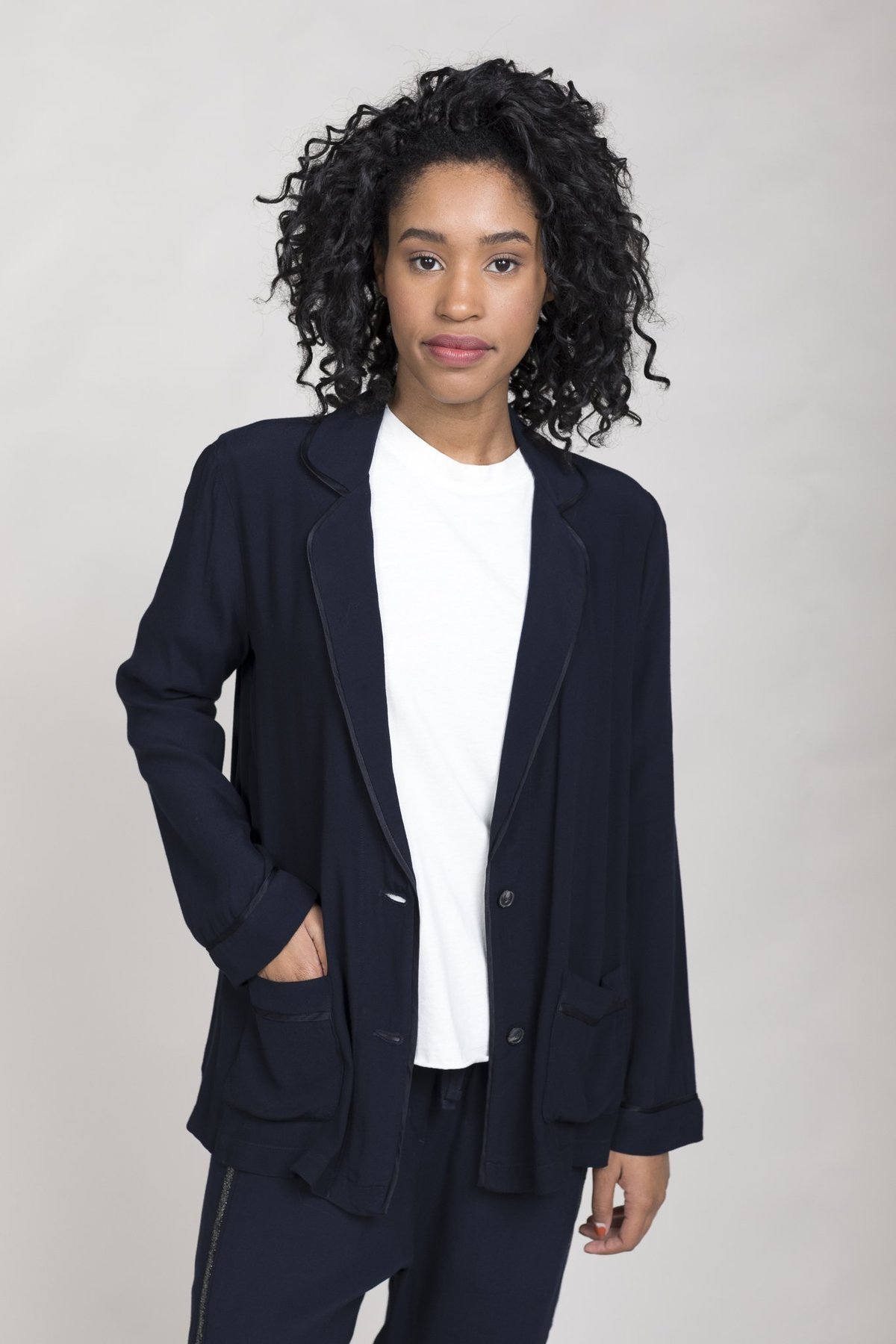 Xirena Jules Jacket - Dark Night | Garmentory