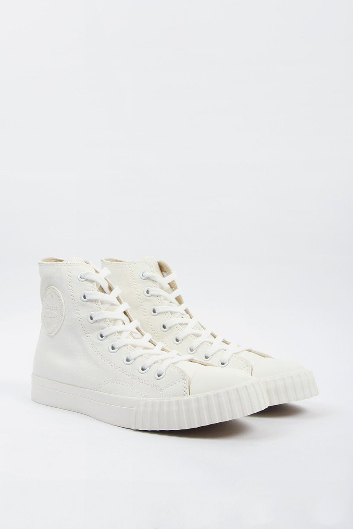 BATA BULLETS High Cut Canvas - White | Garmentory