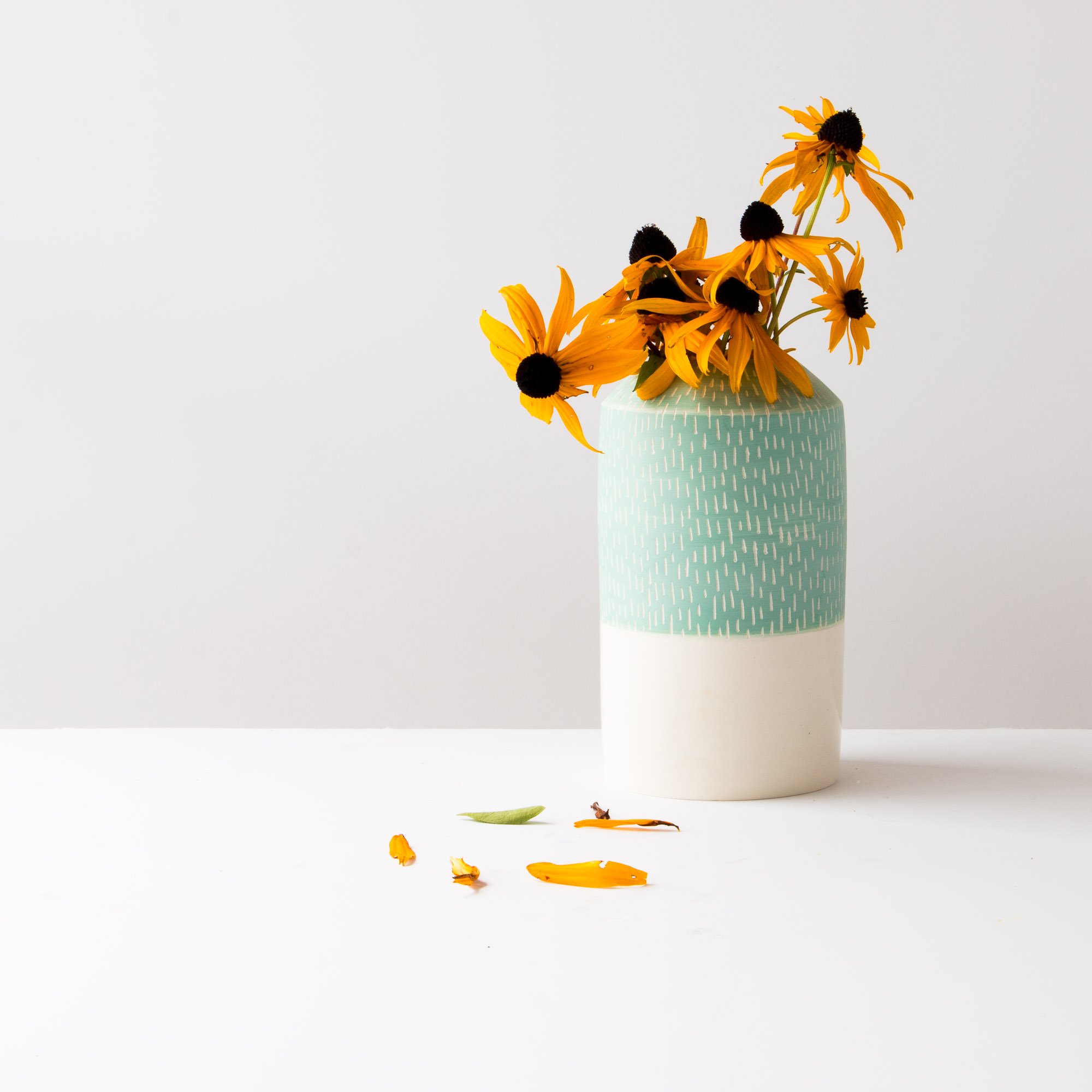 Cam & Céramique Small Ceramic Vase - Turquoise | Garmentory