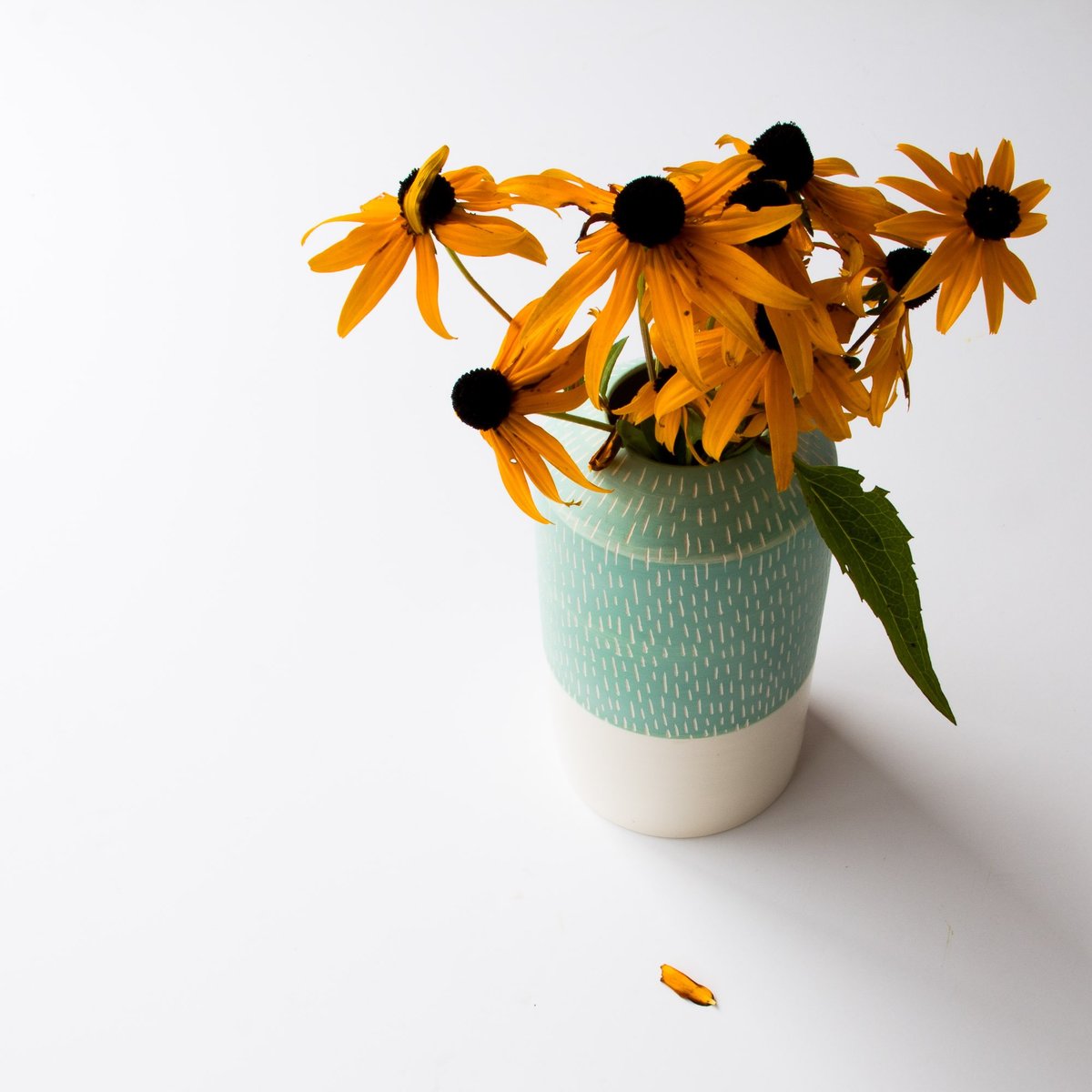 Cam & Céramique Small Ceramic Vase - Turquoise | Garmentory