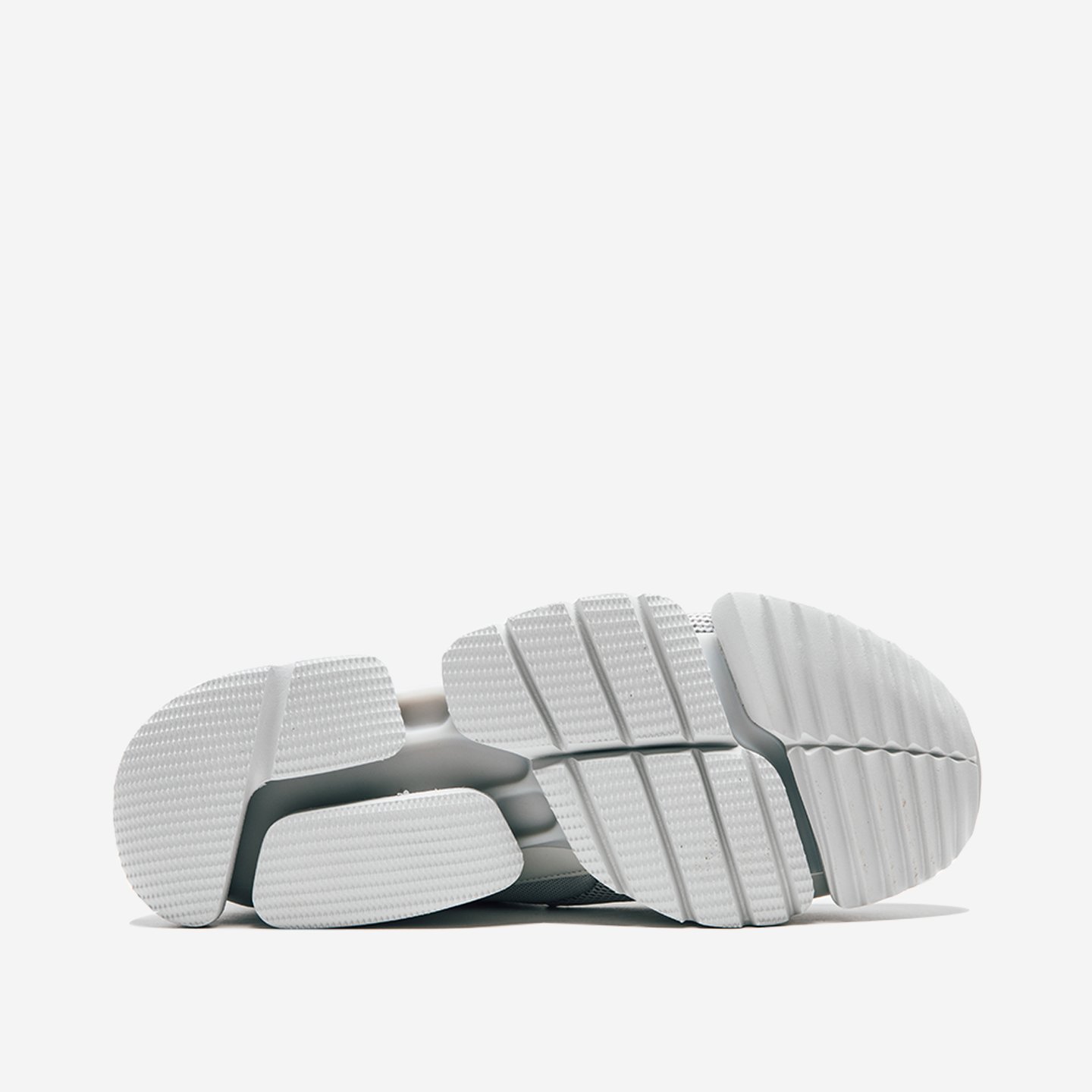 Reebok Run.R96 Sneakers - Grey/Coral | Garmentory