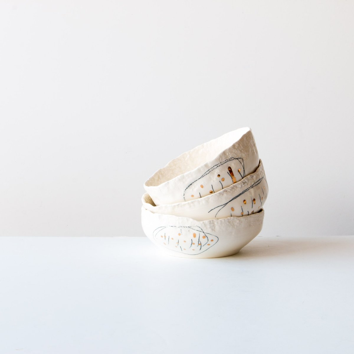 Isabelle Simard Porcelain Bowls - White/Black (Set of 3) | Garmentory