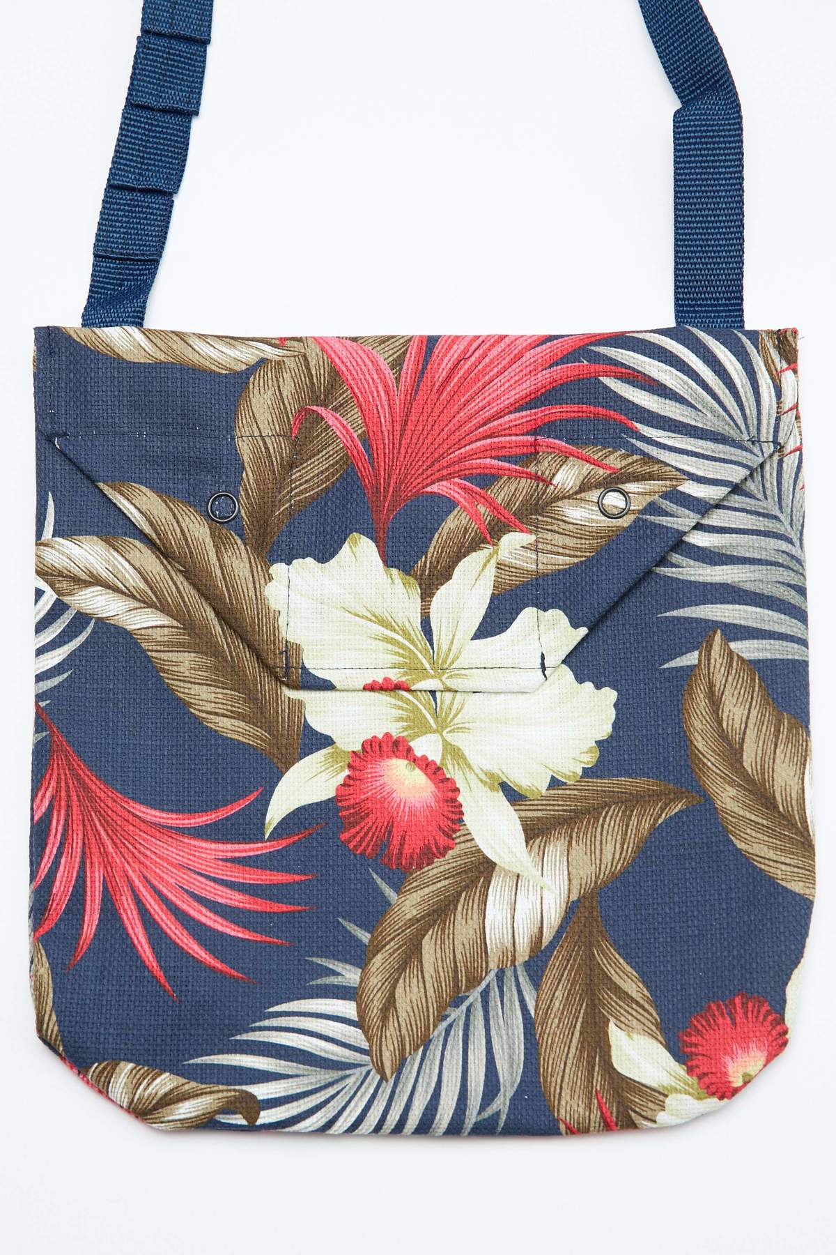 Engineered Garments Java Cloth Shoulder Pouch - Navy Hawaiian Floral ...