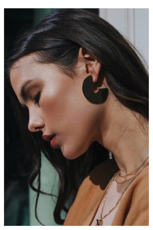 mod and jo Beck Minimal Hoops | Garmentory