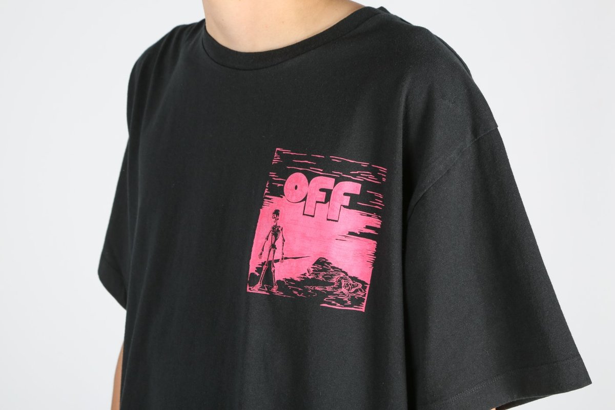 Off White SKULLS FLOATING OVER TEE - black | Garmentory