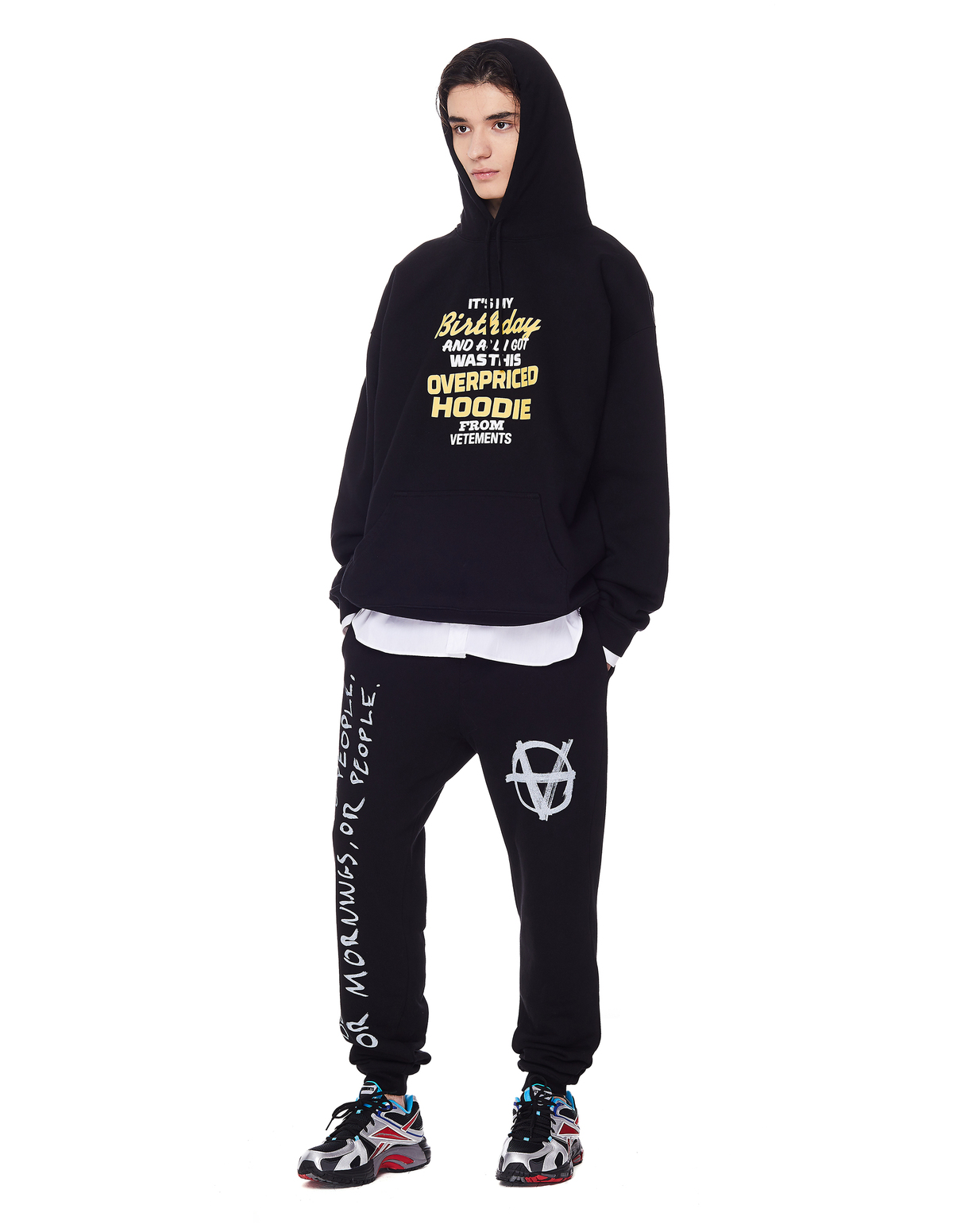 Vetements Spike Runner 200 Sneakers - Black/Red | Garmentory