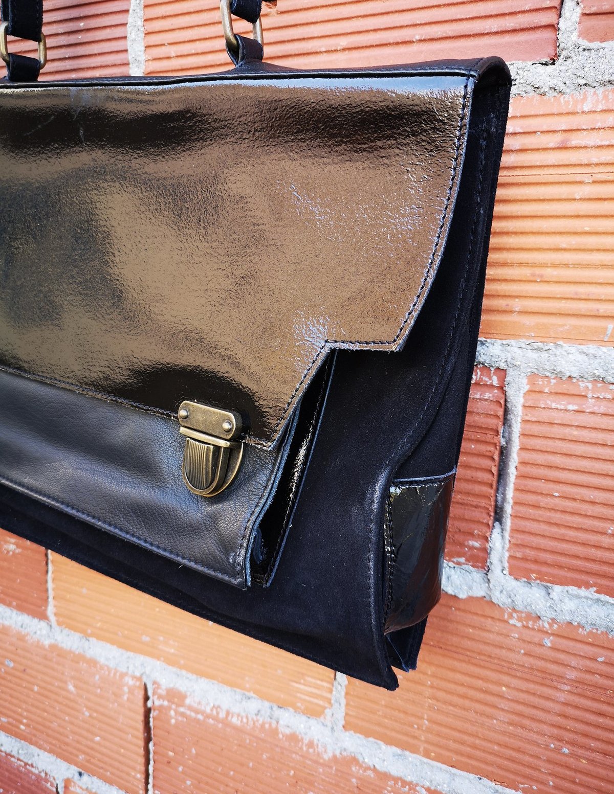 Berenik COW LEATHER BRIEFCASE - black | Garmentory