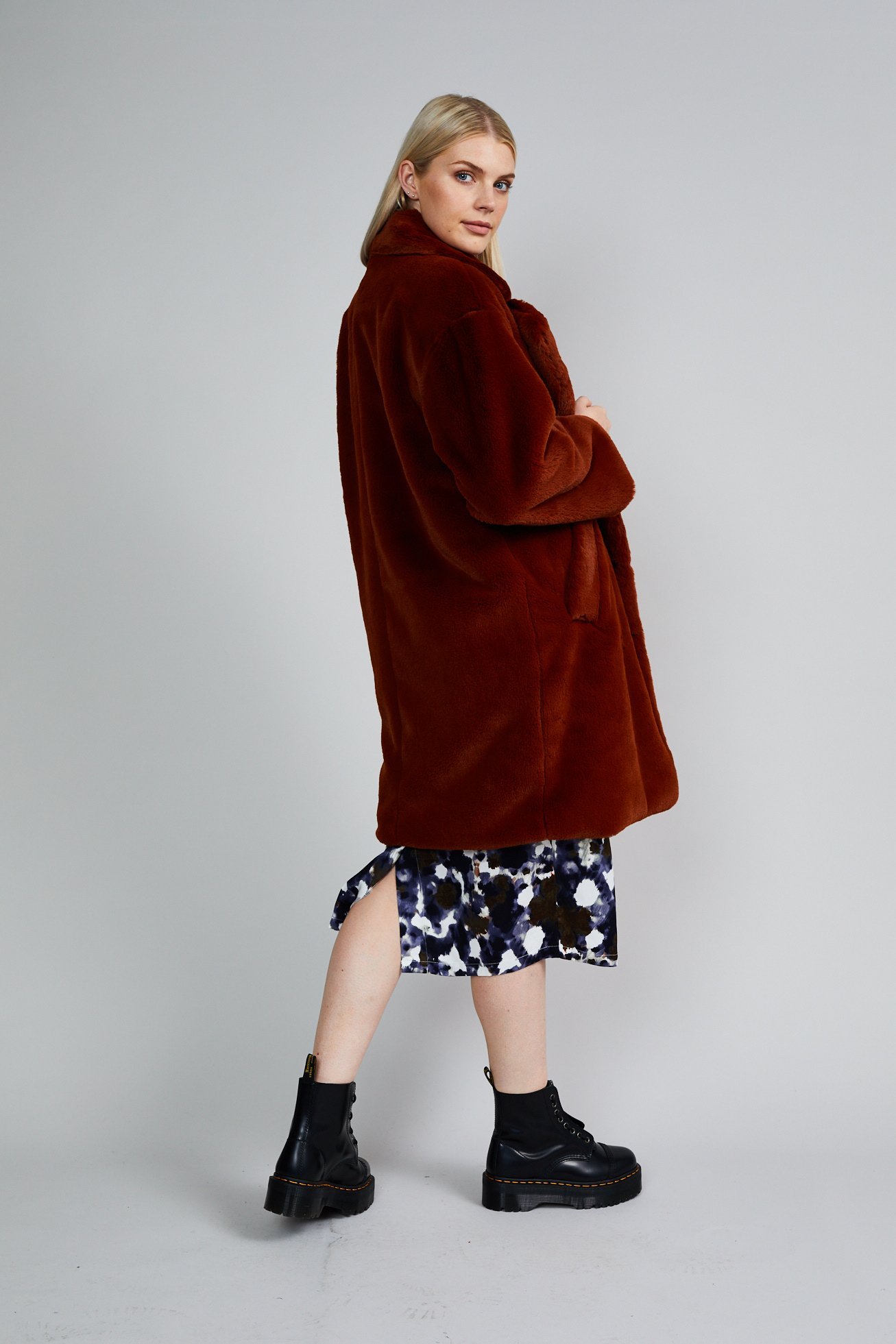 Native Youth THE CASJA FAUX FUR COAT - RUST | Garmentory