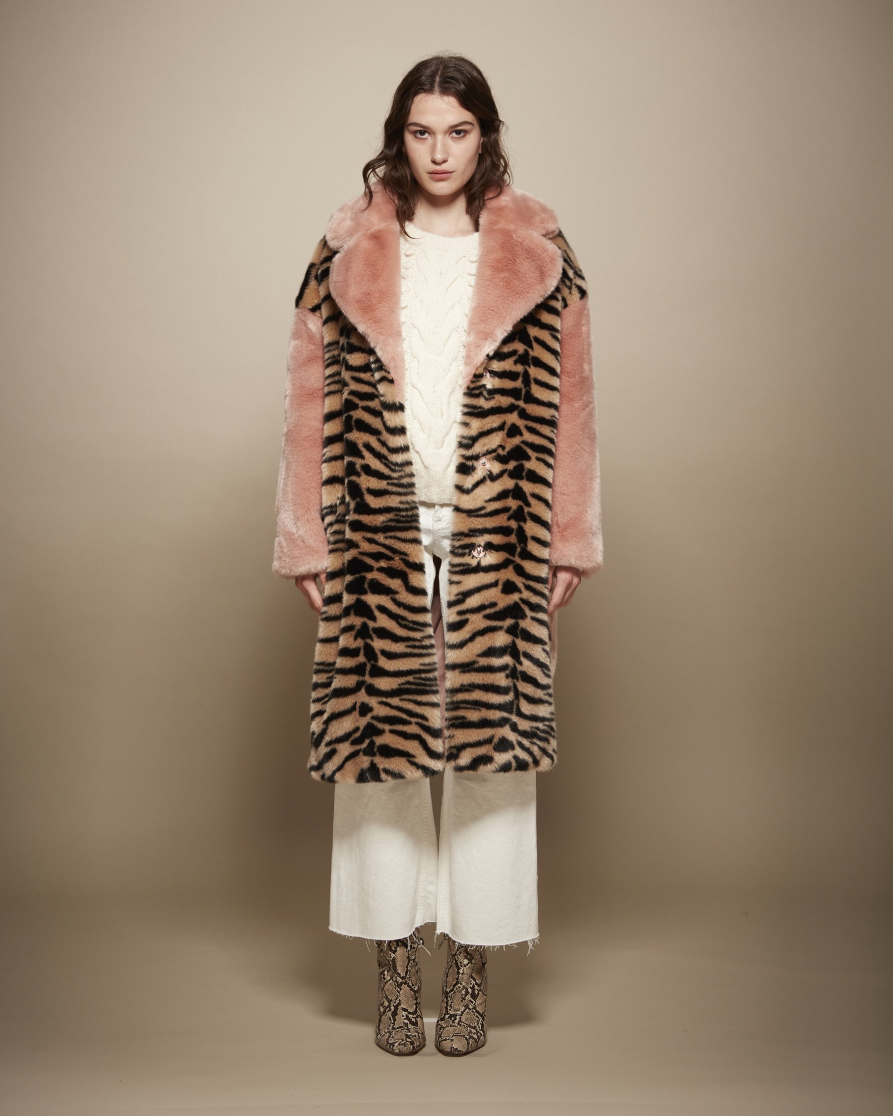 Jakke Kelly Faux Fur Coat - Tiger/Pink | Garmentory