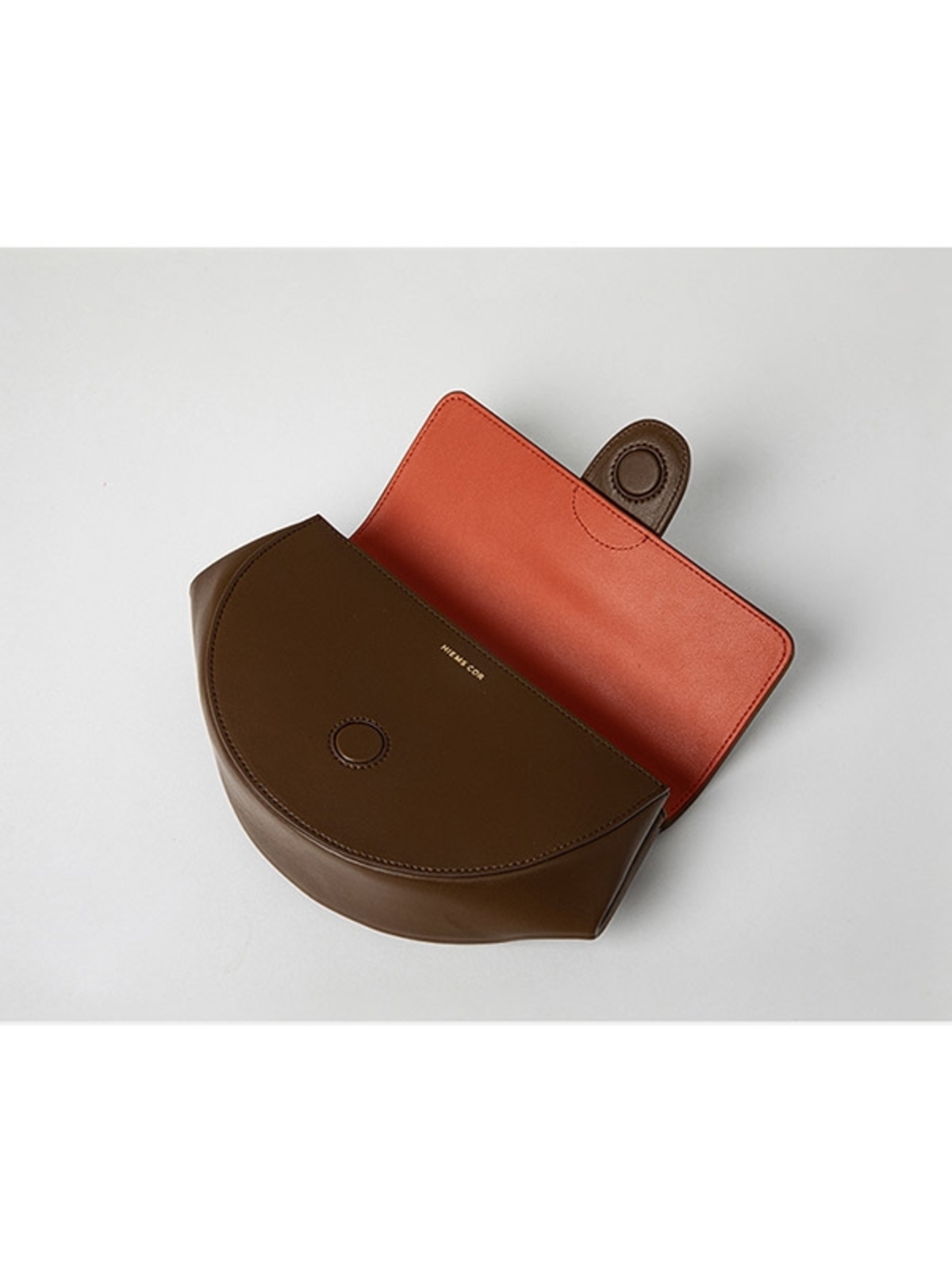 Hiems Cor Shoulder Bag - Brown Brick/Pink | Garmentory