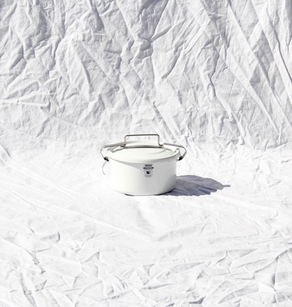 Reiss Enamel Sealing Pail with Handle | Garmentory