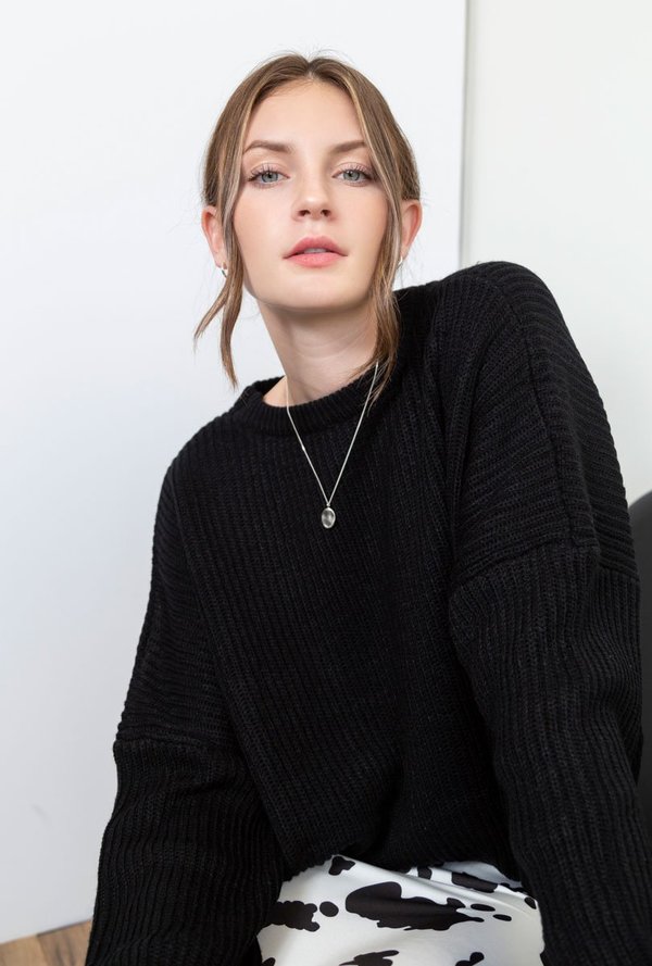 Azalea Ava Boxy Drop Shoulder Sweater - Black | Garmentory