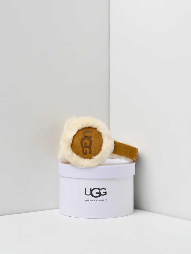 UGG CLASSIC TECH EARMUFF CHESTNUT Garmentory