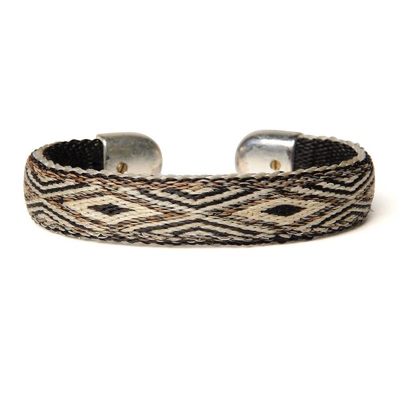 Chamula Bendable Horse Hair Bracelet - Natural/Black | Garmentory