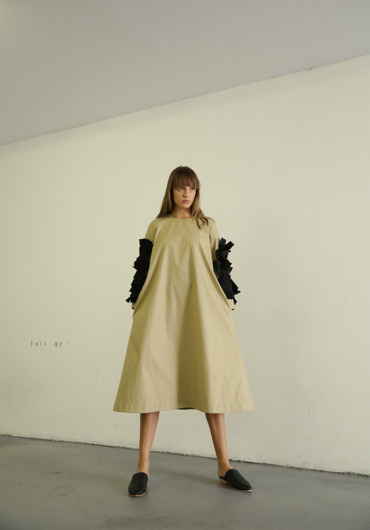 Nancy Stella Soto Lsd With Pleats - Khaki | Garmentory