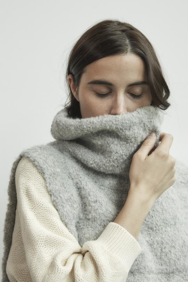 Wol Hide Quilted Poncho - Heather Grey | Garmentory