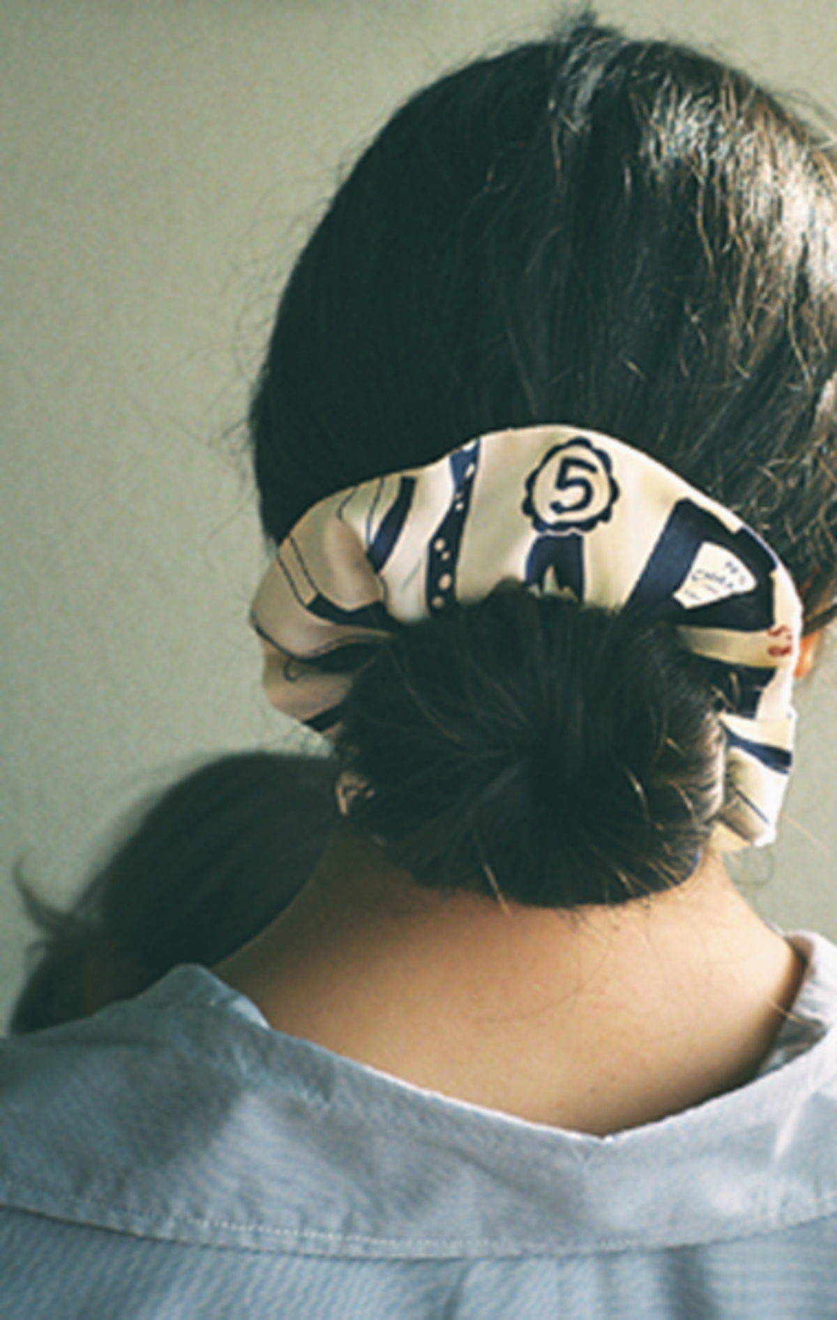 Cherished Objects Chanel Hair Cloud No. 2 Scrunchie - Navy/Cream ...