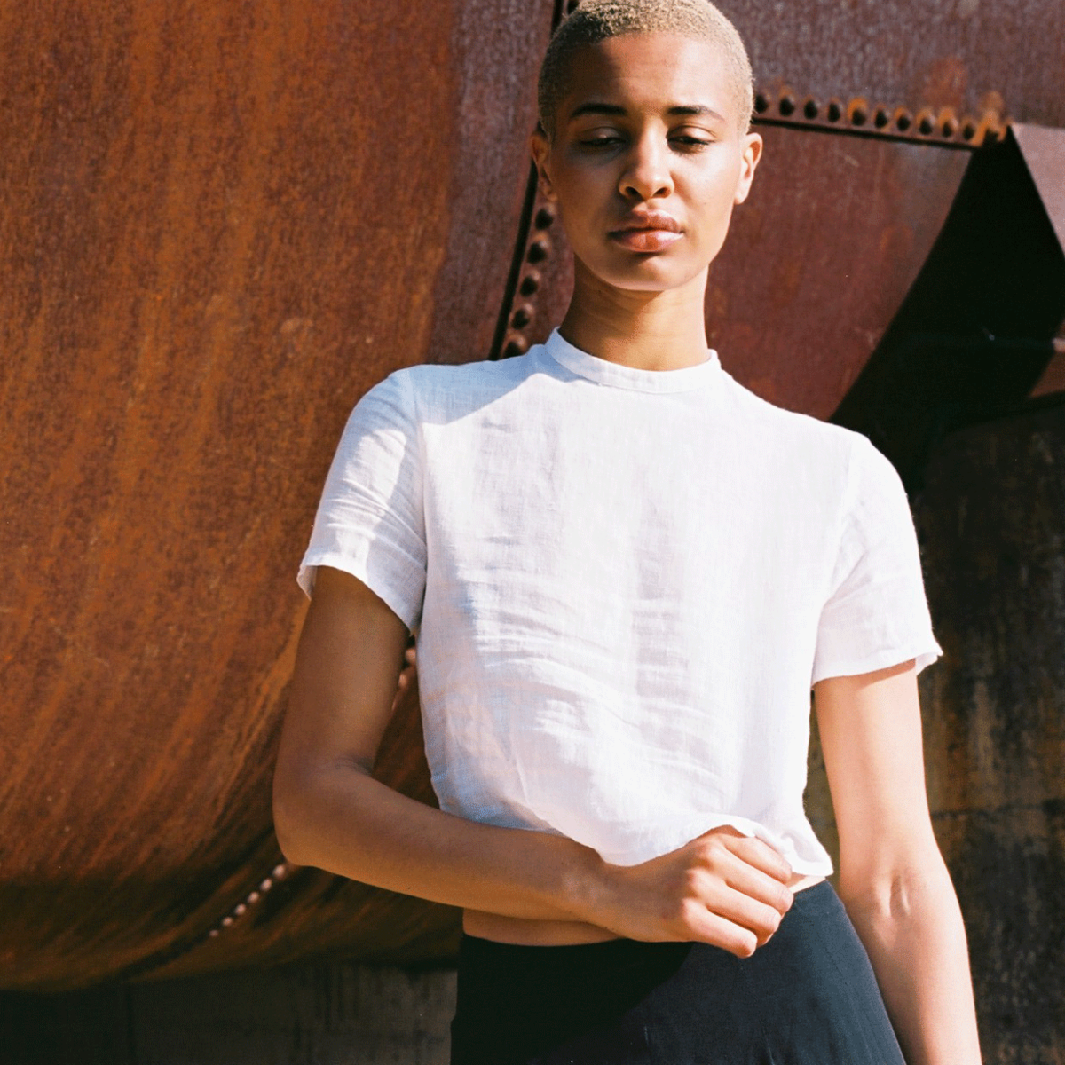 Annie Hamilton CROPPED LINEN TEE | Garmentory