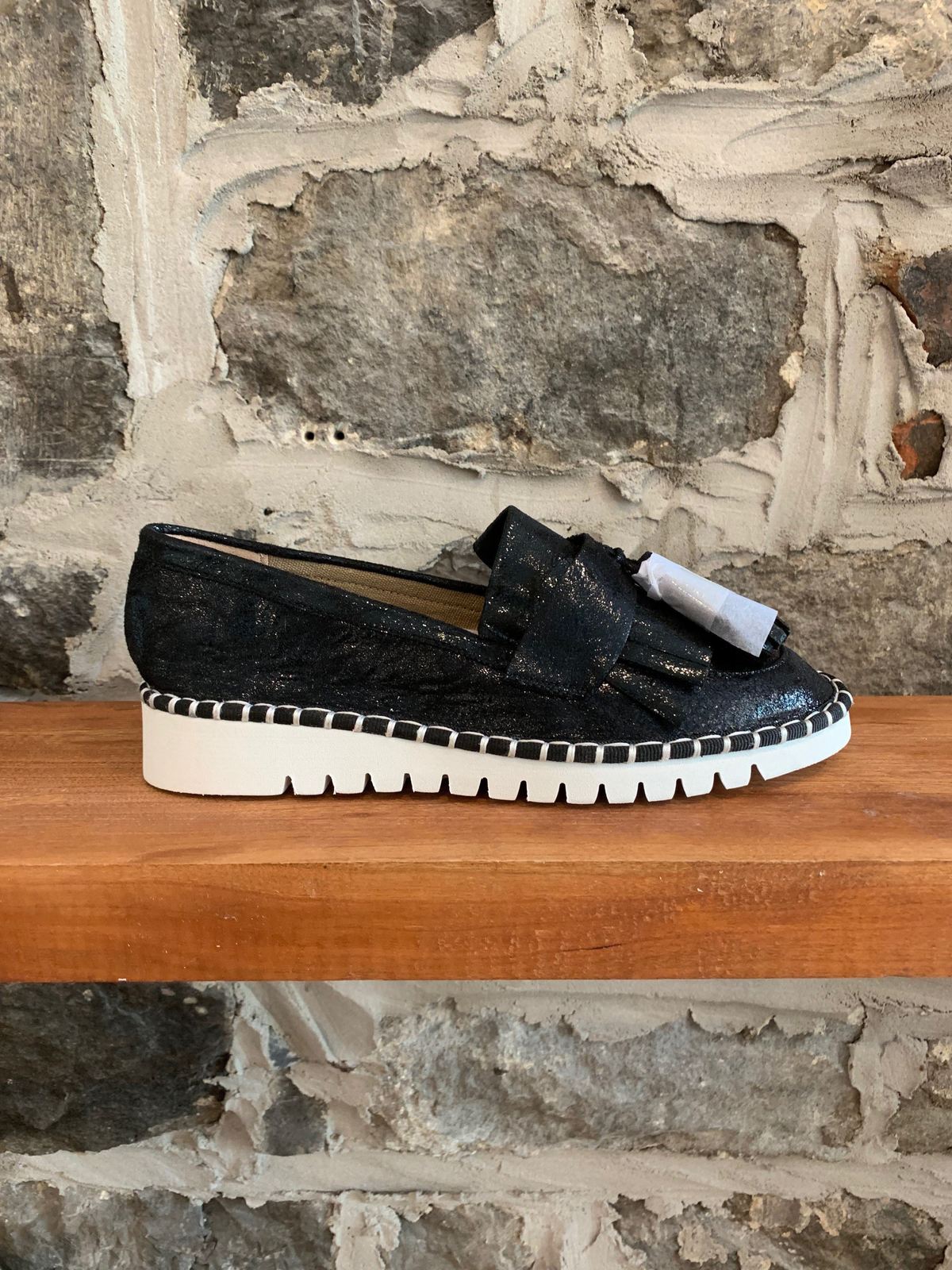Vanessa Wu Mo 1773 Sneakers | Garmentory