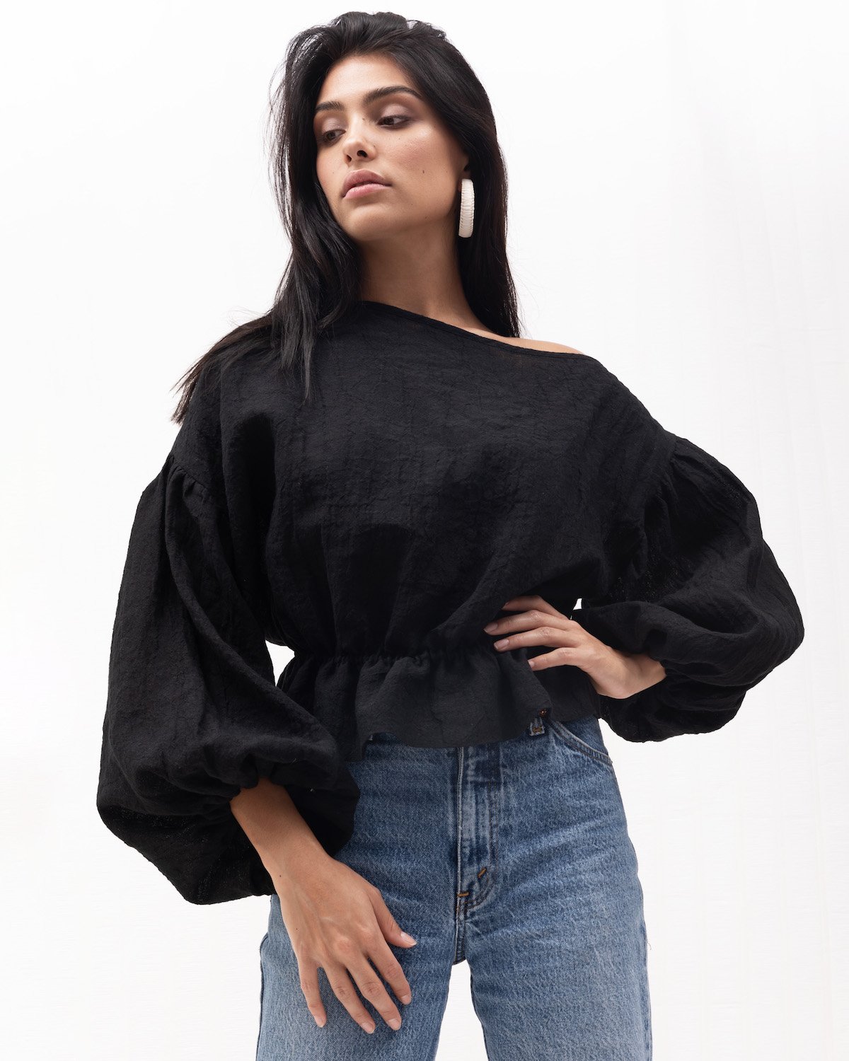 Anna frill blouse - black linen | Garmentory